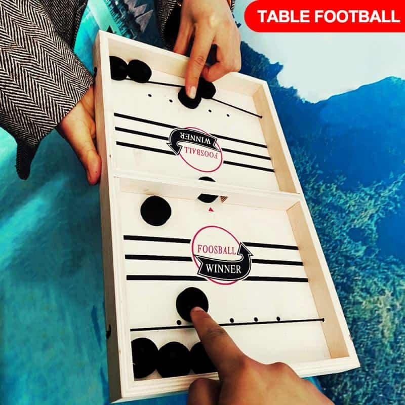 Table Hockey Game | MessyGame.com